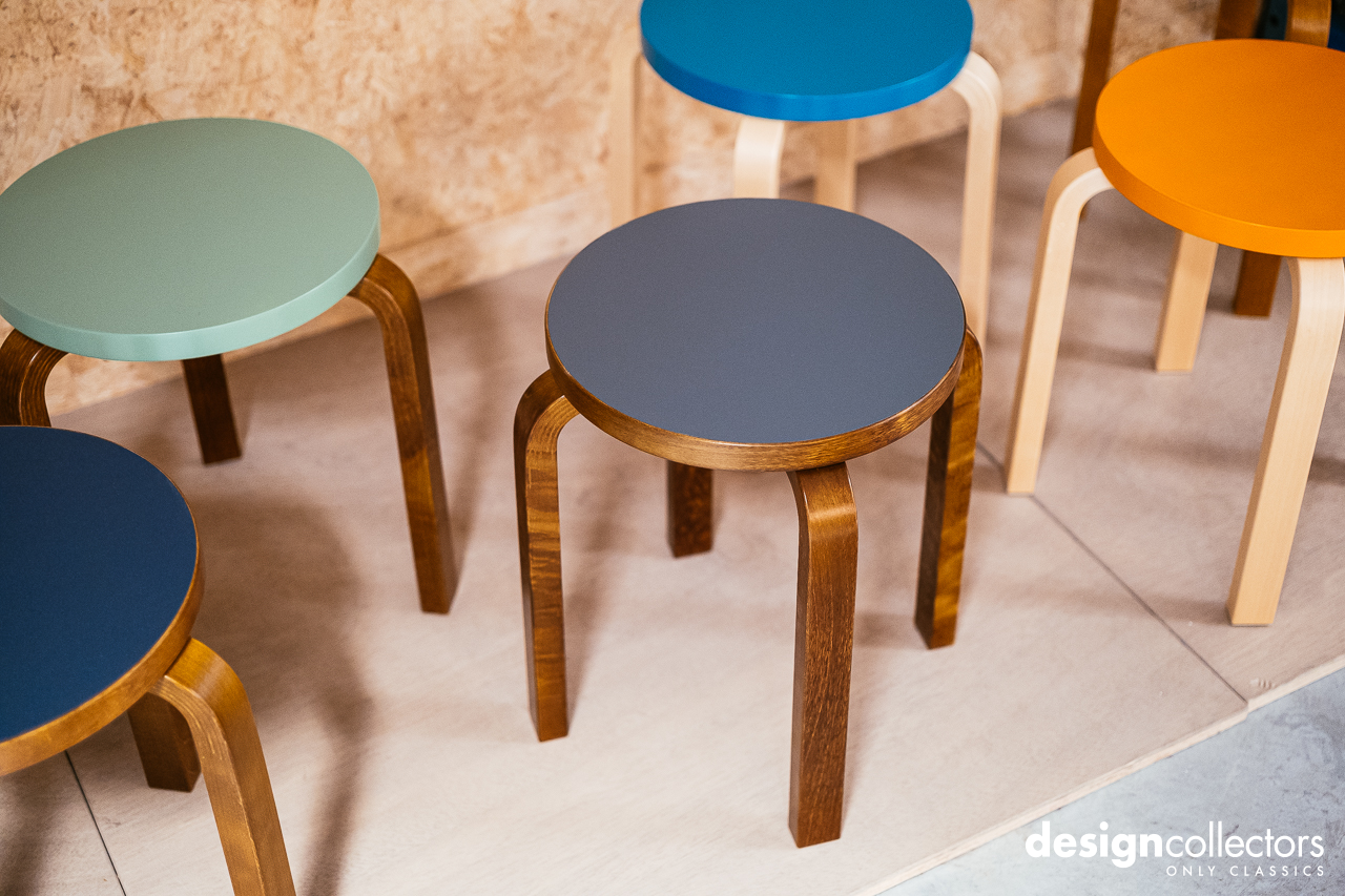 Stool E60 (4 Legs) Walnut Stained - Pewter Linoleum Artek by Alvar ...